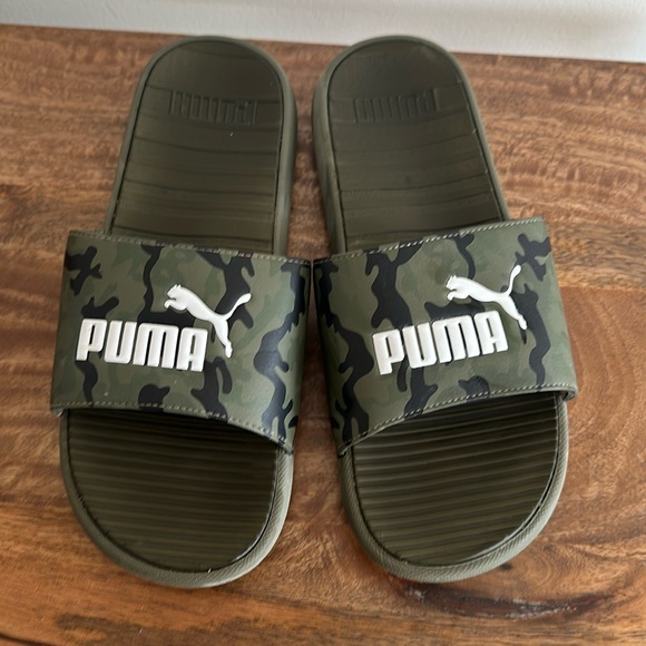 Puma | Shoes | Mens Us 1 Puma Camouflage Slides Like New | Poshmark